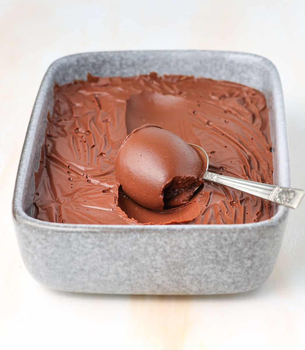 Chocolate Crémeux (Crémeux au Chocolat) - A Baking Journey