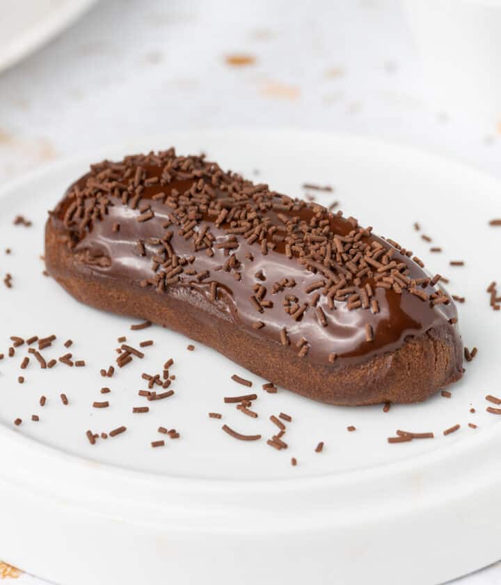 Mini Chocolate Éclairs - A Baking Journey